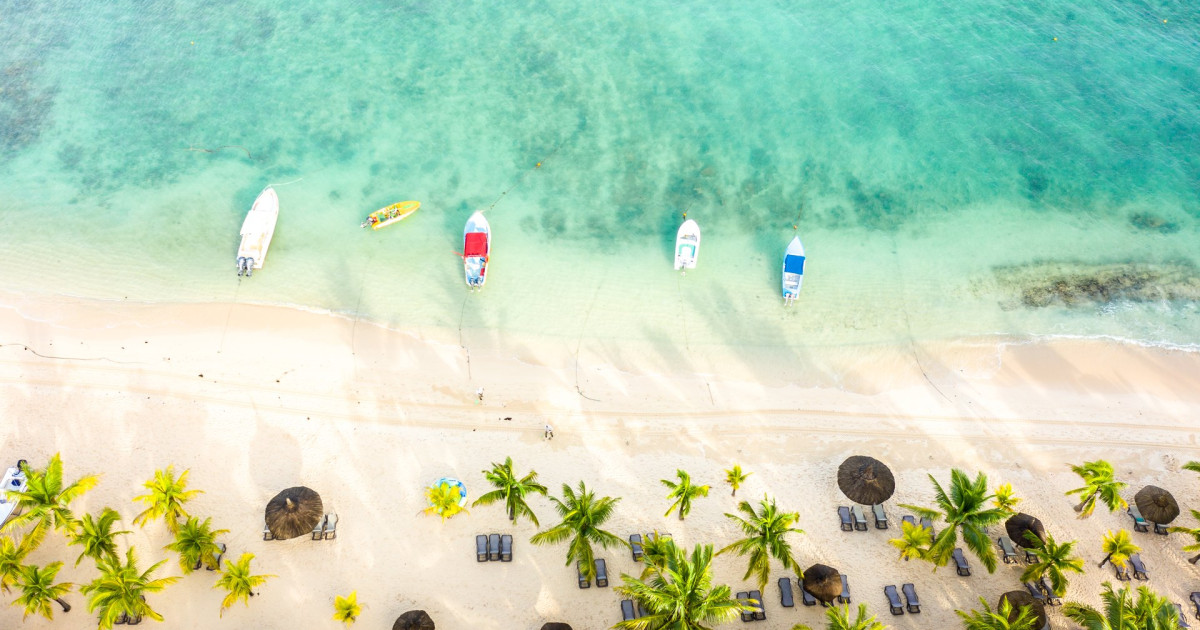 Victoria Beachcomber | Packages | Pentravel